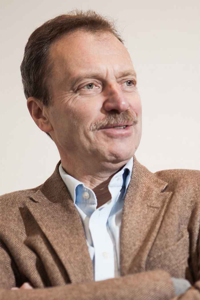 Integrating archaeology and philology - University of Amsterdam