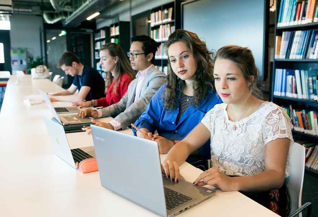 Academic Excellence Track - University of Amsterdam