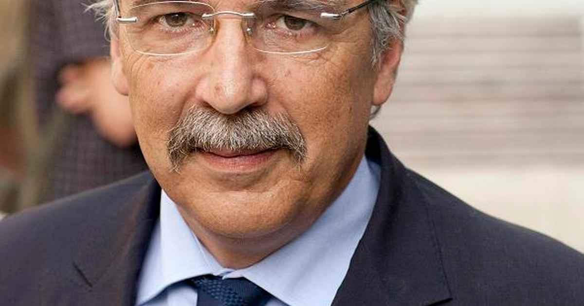 Han van Dissel blijft langer aan als decaan Economie en Bedrijfskunde ...