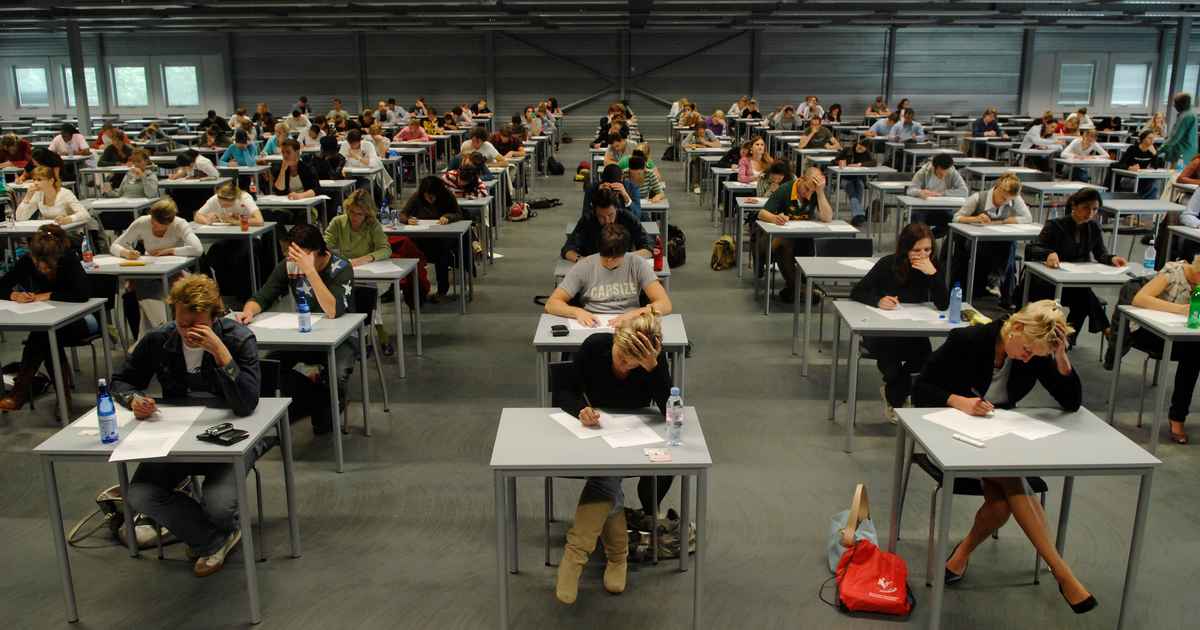 Study Progress Monitoring - University of Amsterdam