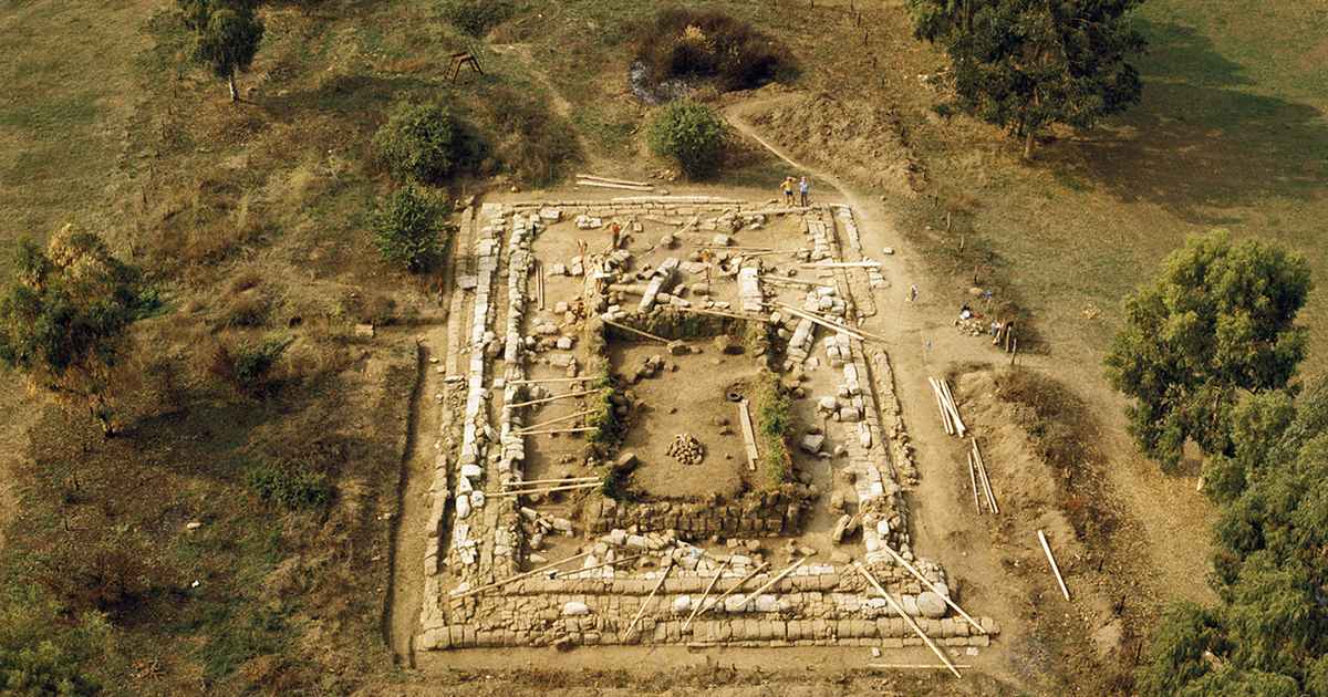 Excavations Acropolis - University of Amsterdam