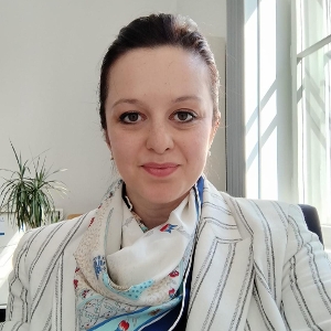 Dr D. (Dženita) Karić - University of Amsterdam