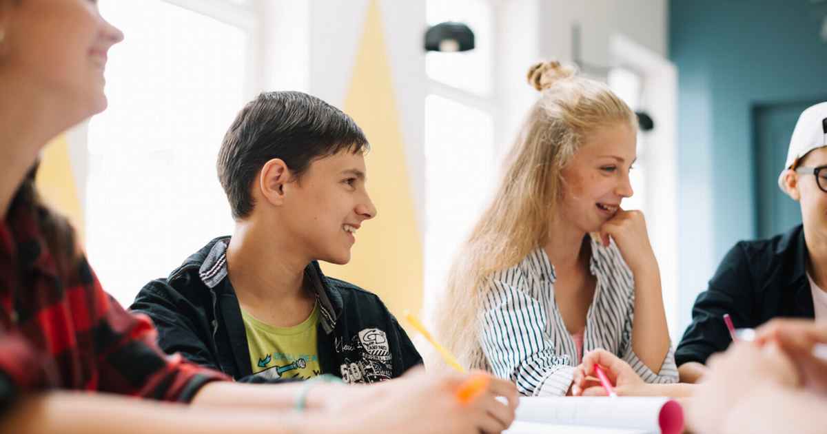 Nederlandse jongeren steunen democratie, maar er is een grote ...